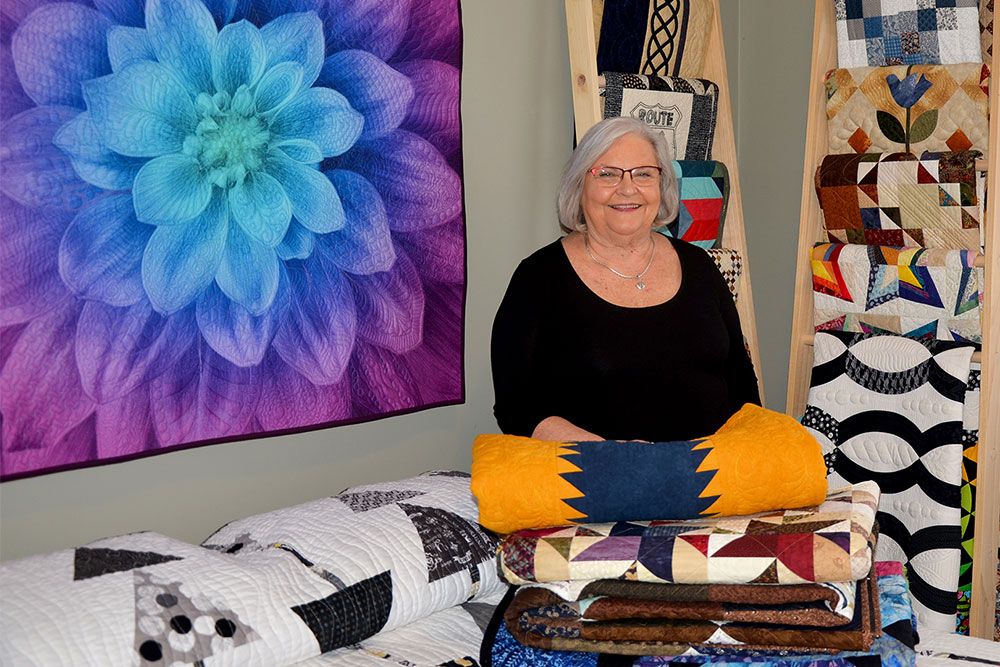 Quilter is Dinner Feature Artist